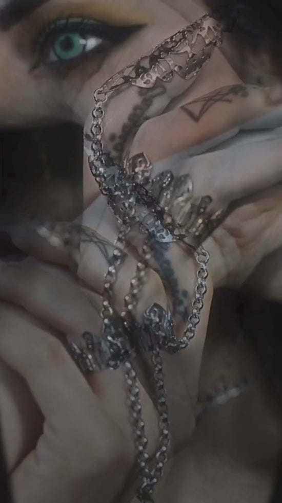 Double Ring with Claw TRINITY - MYRIL JEWELS – Myril Jewels