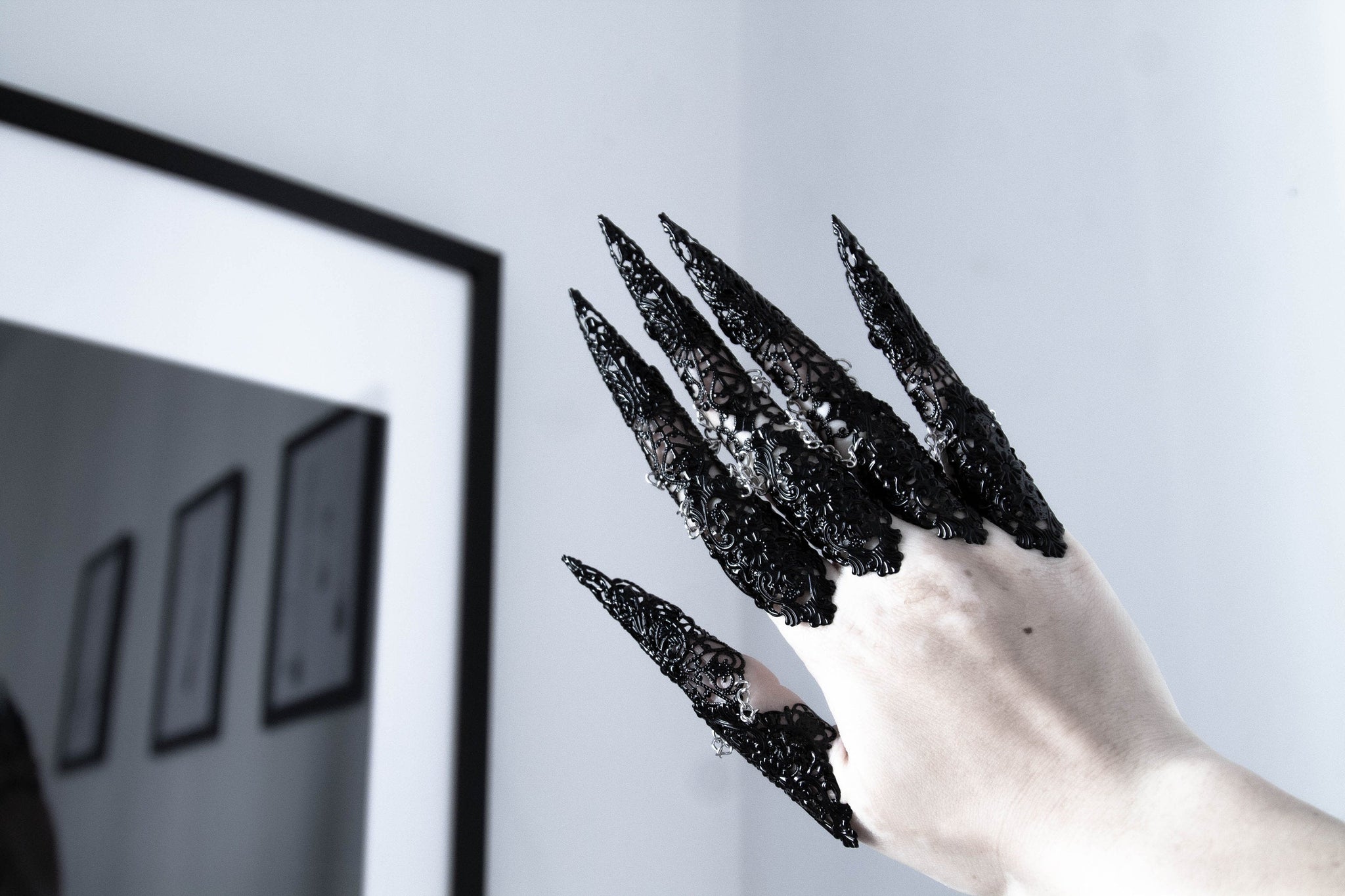 Gothic Claw Rings STOKKSNES - MYRIL JEWELS – Myril Jewels